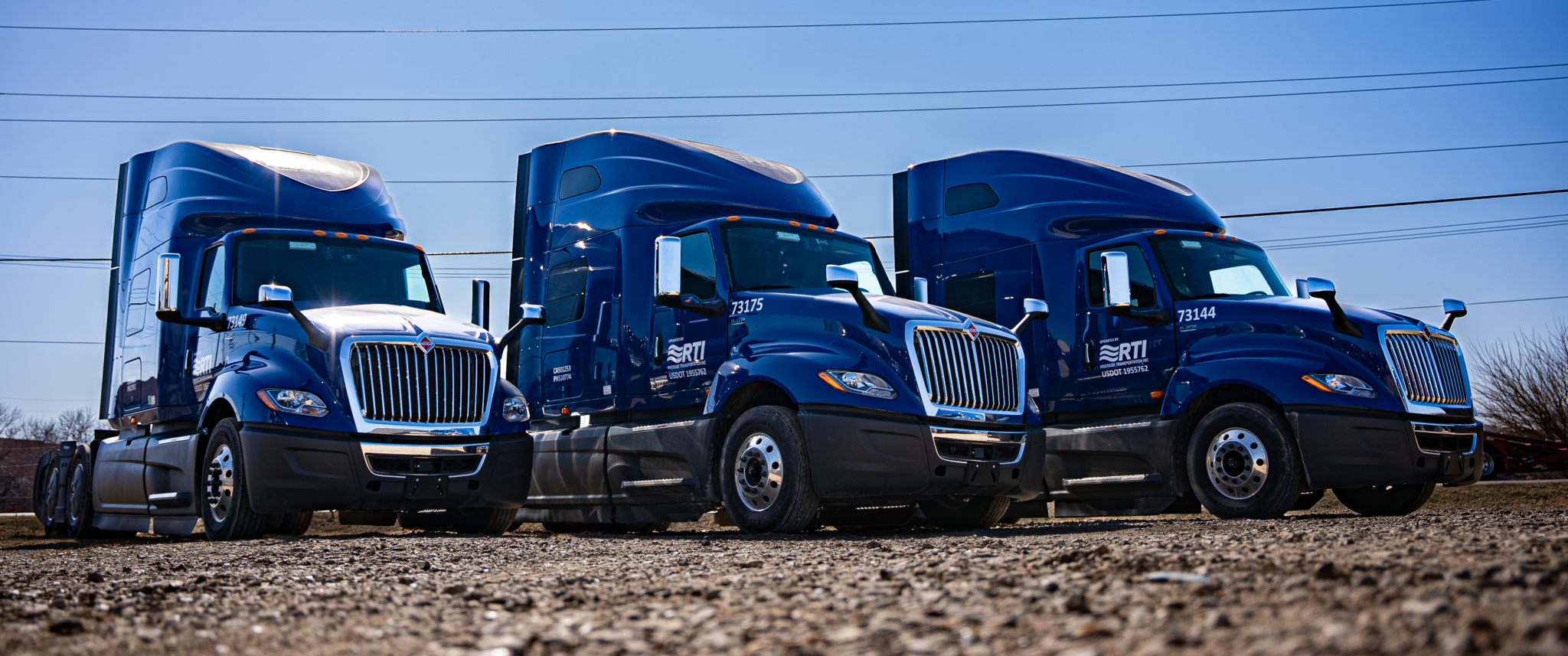 Hiring CDL-A Truck Drivers | Riverside Transport Inc.